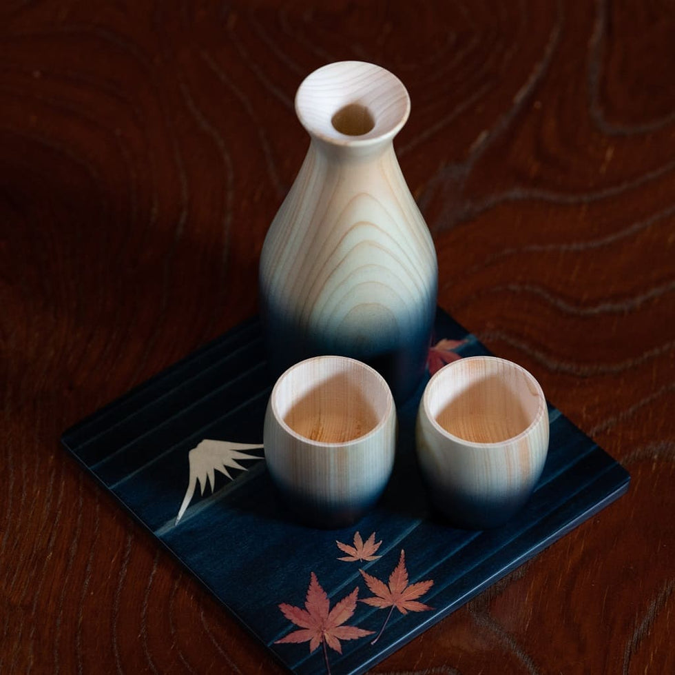 Wood Hinoki Sake Bottle & Cups Set (Indigo Japan Blue) – MASTER ...